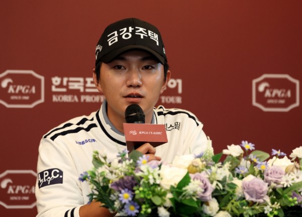 [KPGA 클래식] 2R. 단독 선두 옥태훈